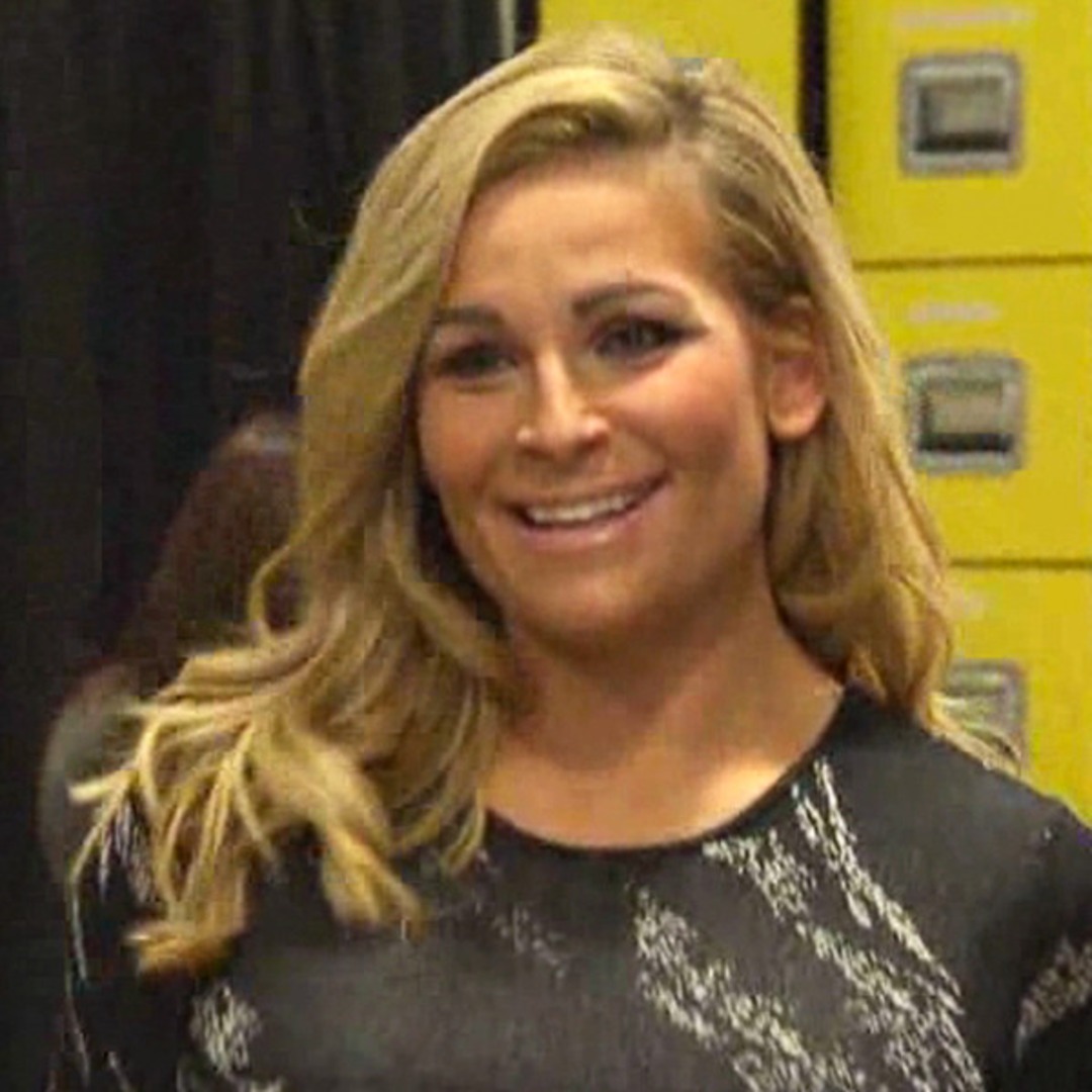 Watch Wwe Diva Nattie Unveils A Cute Surprise For Jon And Trinity